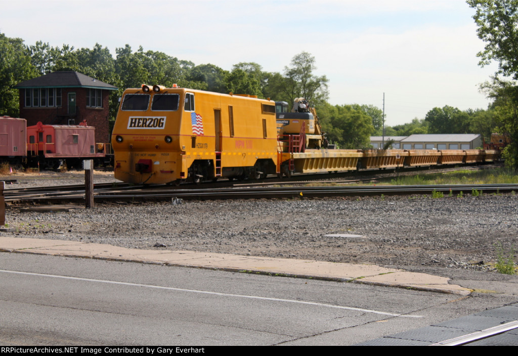 HZGX 179, MPM XIII - Herzog MultiPurpose Machine